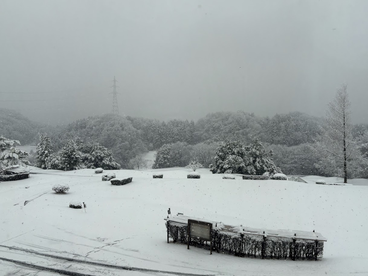 クローズのお知らせ - 八尾カントリークラブ
